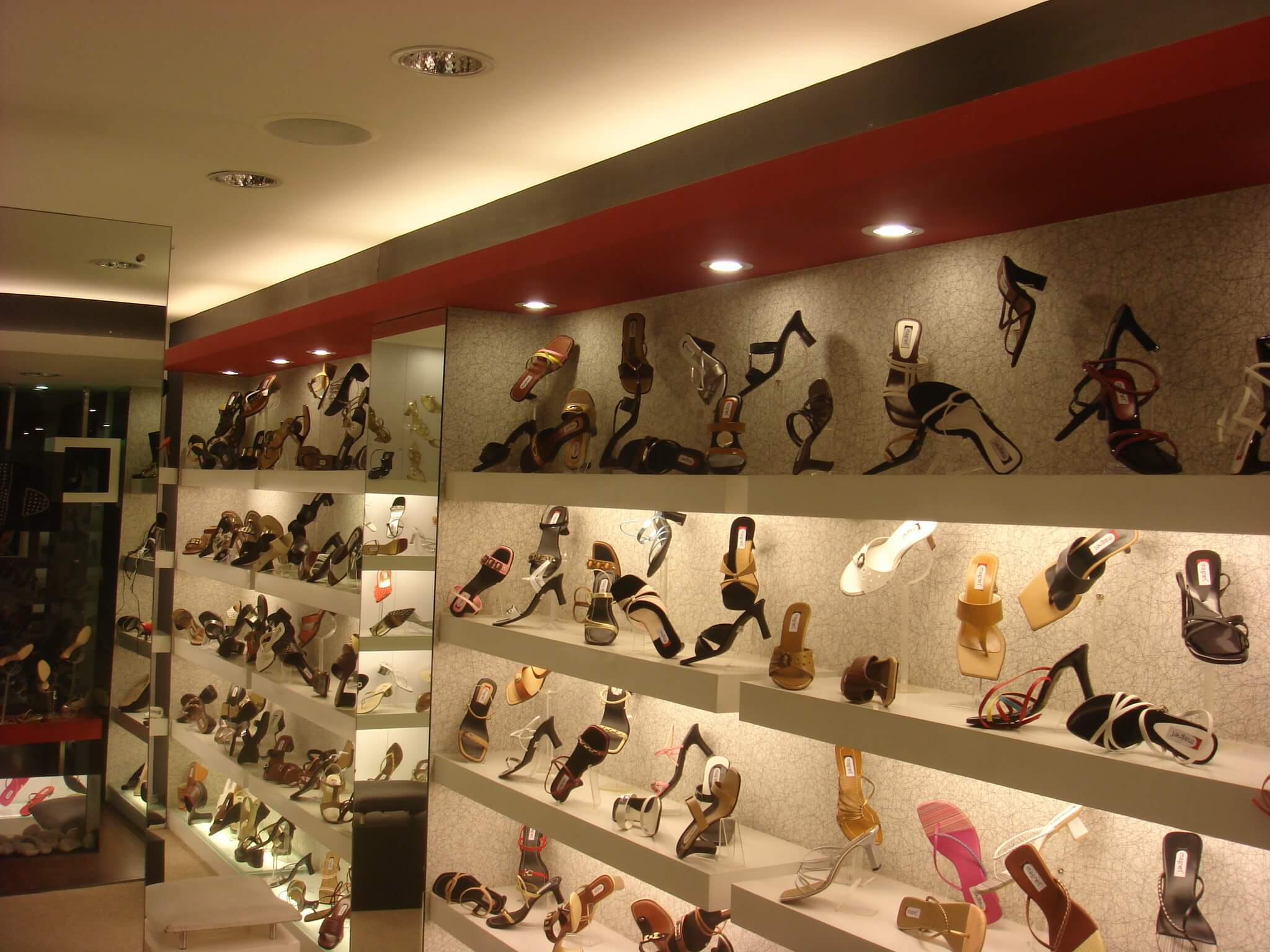 Commercial- Retail – MAGNET – Spacebridge